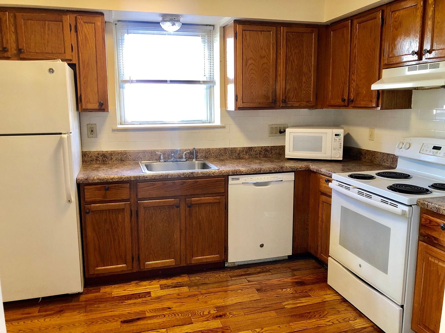 330 Blake St APT B6, New Haven, CT 06515 | Zillow