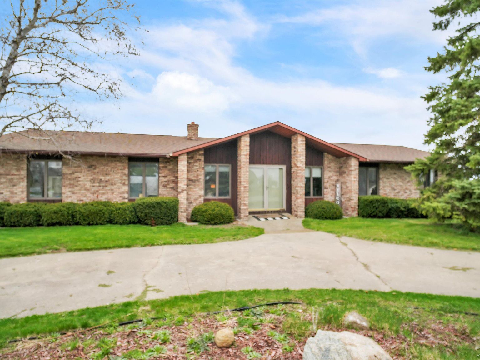 769 E Center Rd, Essexville, MI 48732 | MLS #50139499 | Zillow