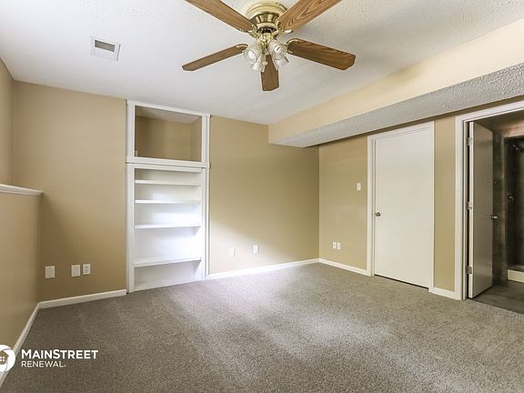 1267 NE Tudor Rd, Lees Summit, MO 64086 | Zillow