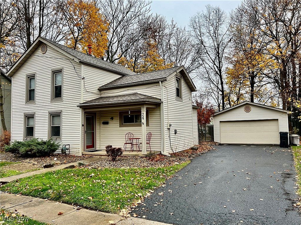 24 Court St, Canfield, OH 44406 | Zillow