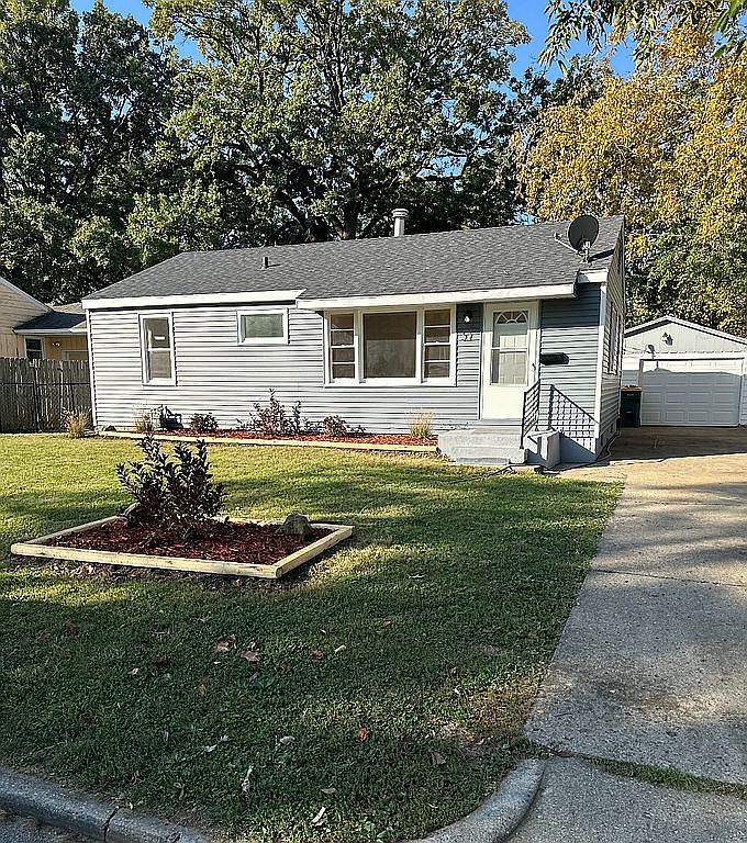 51 7th Dr, Decatur, IL 62521 | Zillow