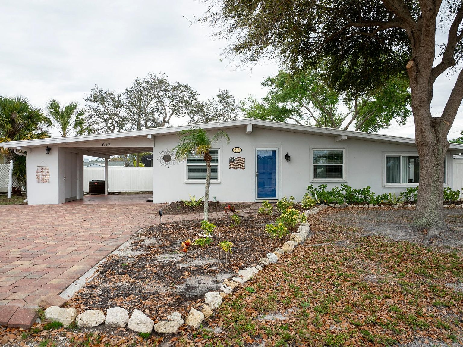 817 Harbor Dr S, Venice, FL 34285 | Zillow