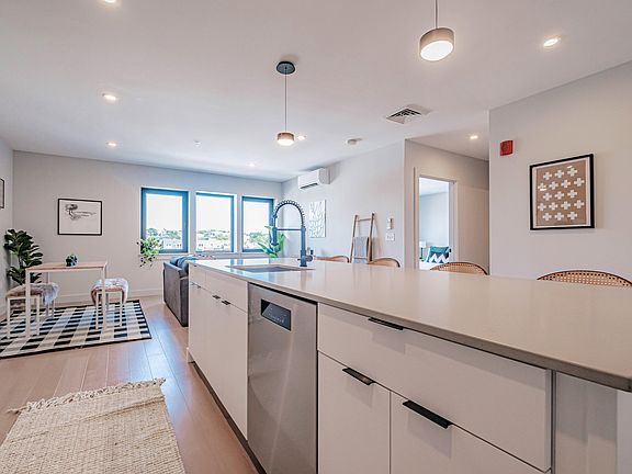 75 Chestnut Street UNIT 508, Portland, ME 04101 | MLS #1586384 | Zillow