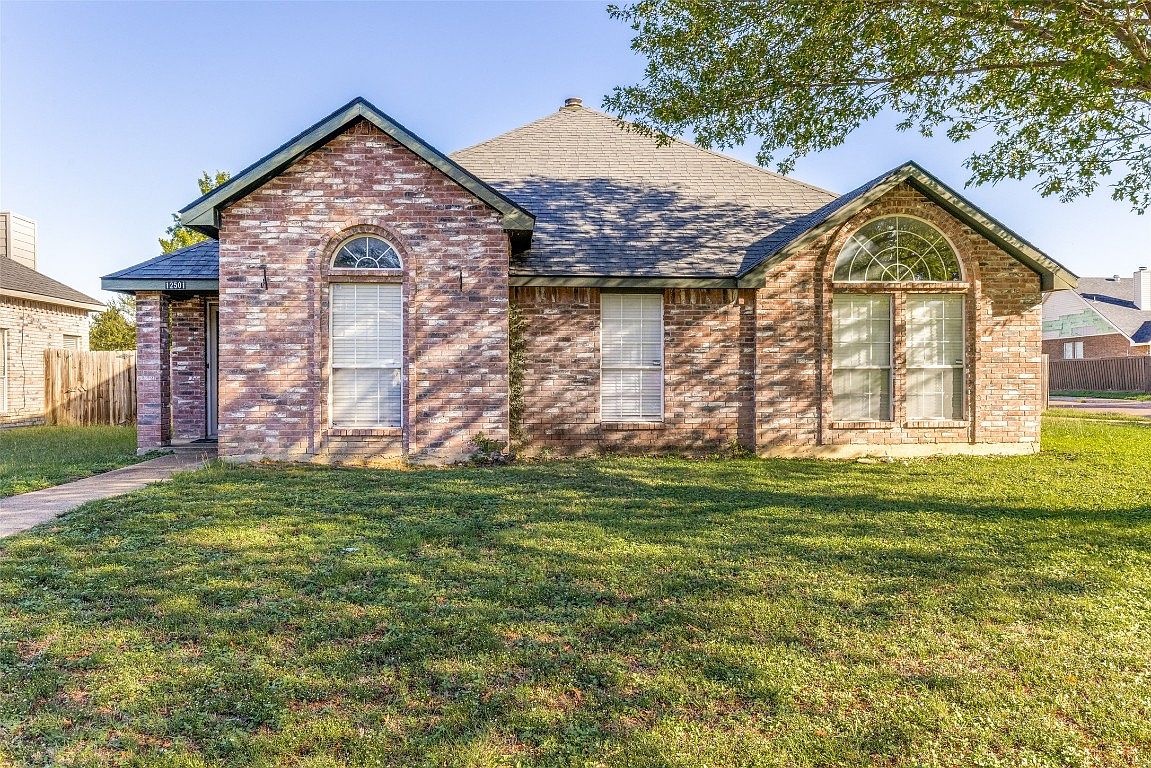 12501 Summer Hill Dr, Balch Springs, TX 75180 | MLS #20471043 | Zillow