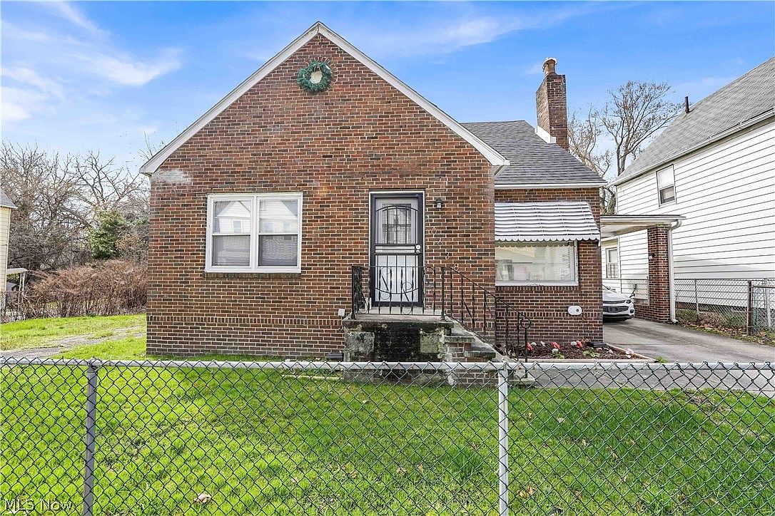 10638 Dupont Ave, Cleveland, OH 44108 | MLS #5029391 | Zillow