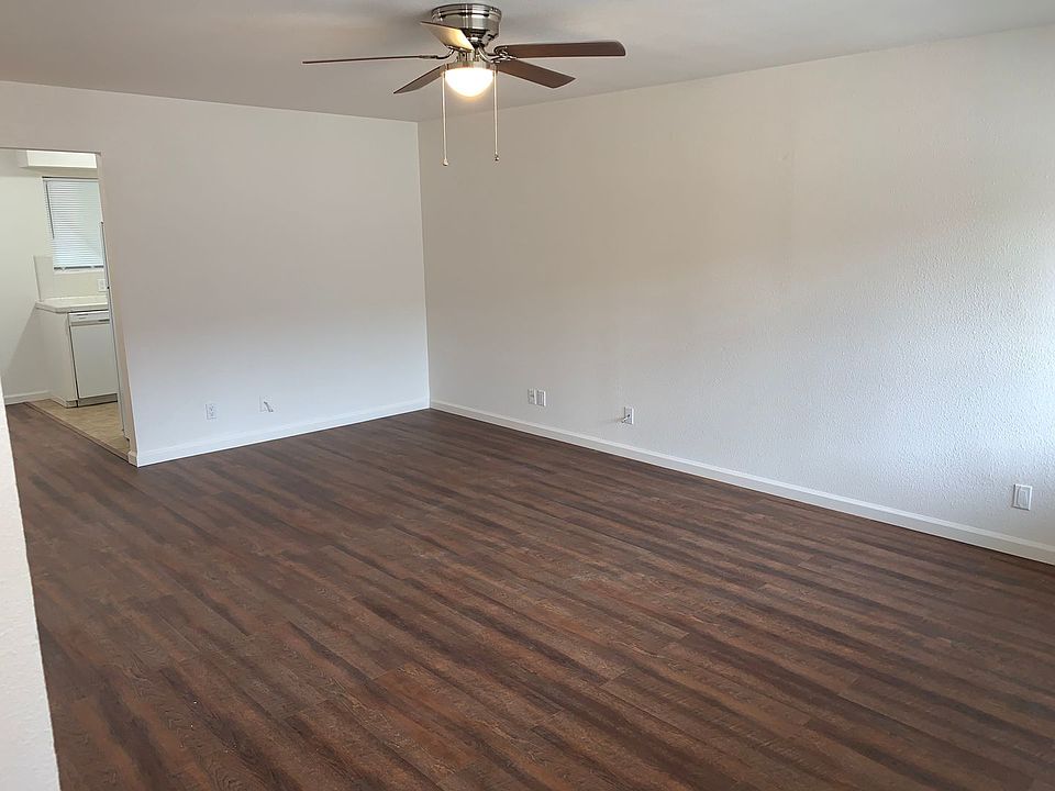 5071 E Belmont Ave - 5071 E Belmont Ave Fresno CA | Zillow