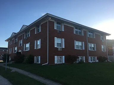 2305 S Alpine Rd - 2305 S Alpine Rd Rockford IL | Zillow