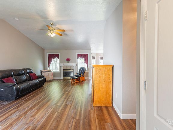 516 War Eagle Way, Nampa, ID 83686 | Zillow