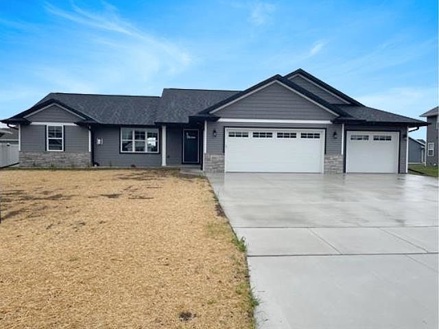 880 Joeanna Way, Pulaski, WI 54162 | MLS #50280732 | Zillow