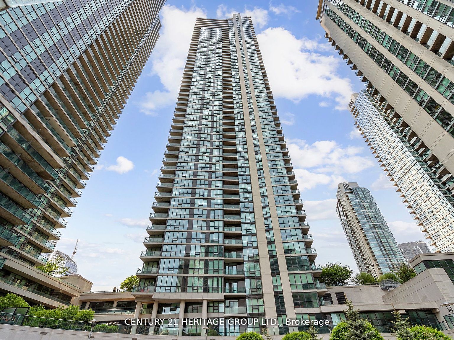 16 Harbour St #4203, Toronto, ON M5J 2Z7 | MLS #C7319880 | Zillow