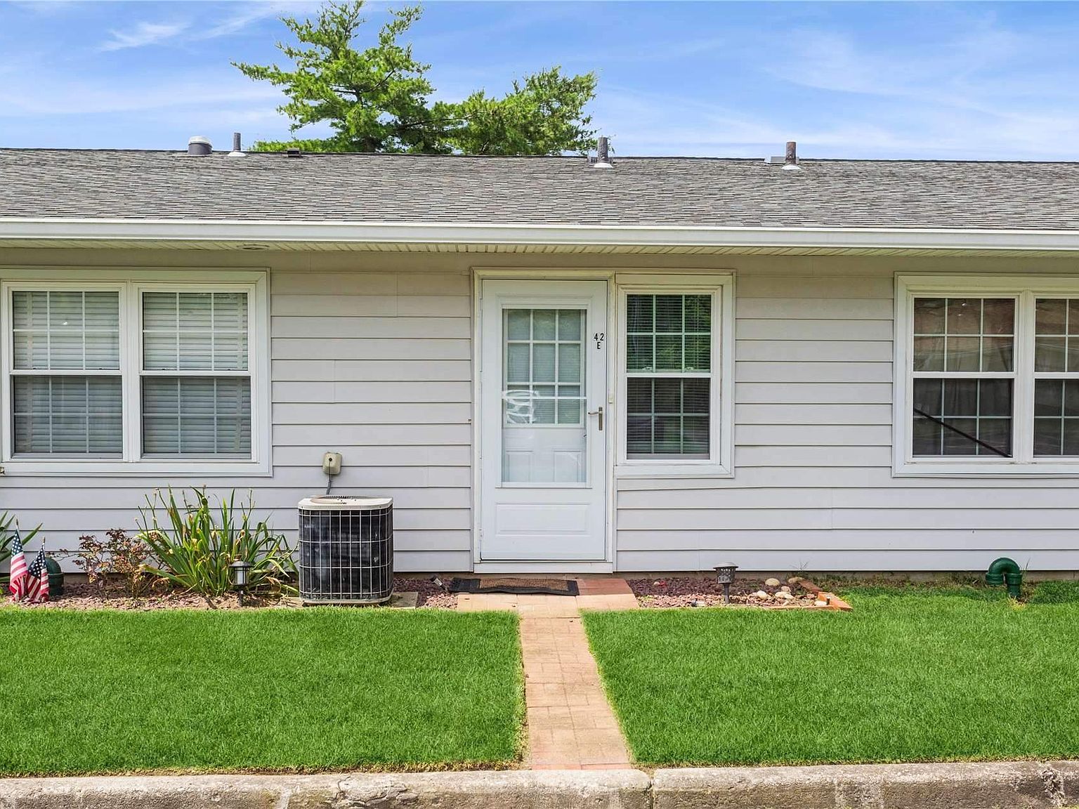 42 E Trent Court UNIT E, Ridge, NY 11961 | MLS #3487899 | Zillow