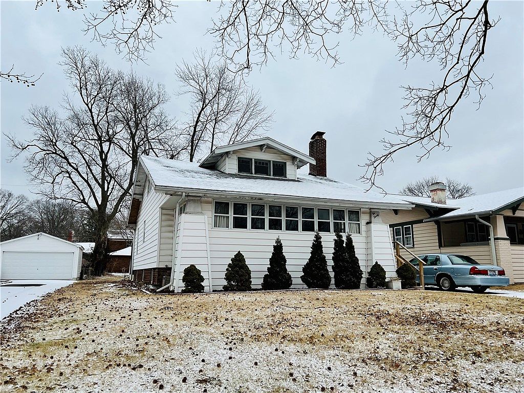 220 N Dennis Ave, Decatur, IL 62522 | Zillow