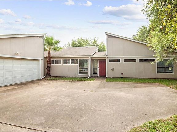 2203 Dewberry Ln, Bryan, TX 77807 | Zillow