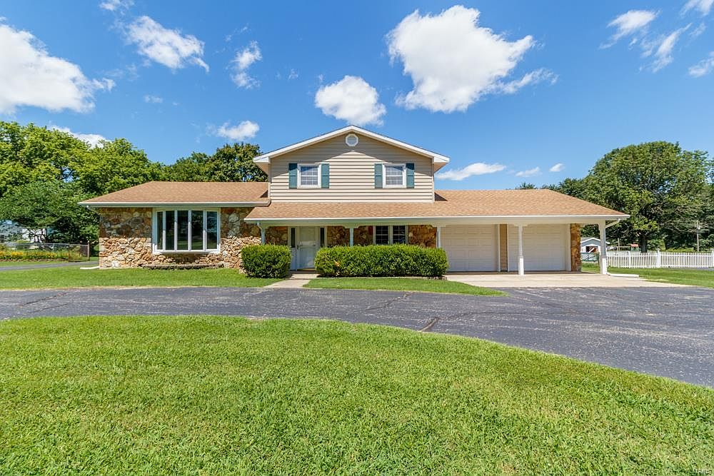 20909 Dove Rd, Lebanon, MO 65536 | MLS #23049659 | Zillow