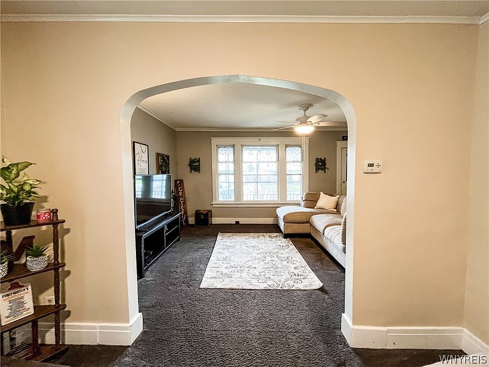 769 Tifft St Buffalo NY | Zillow