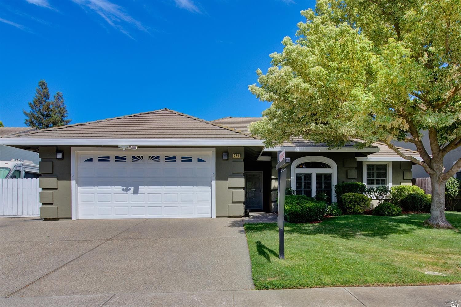 220 Lynd Way, Dixon, CA 95620 | Zillow