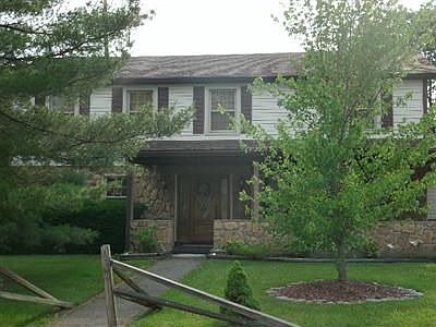 10 Robyn Dr, Winchester, KY 40391 | Zillow