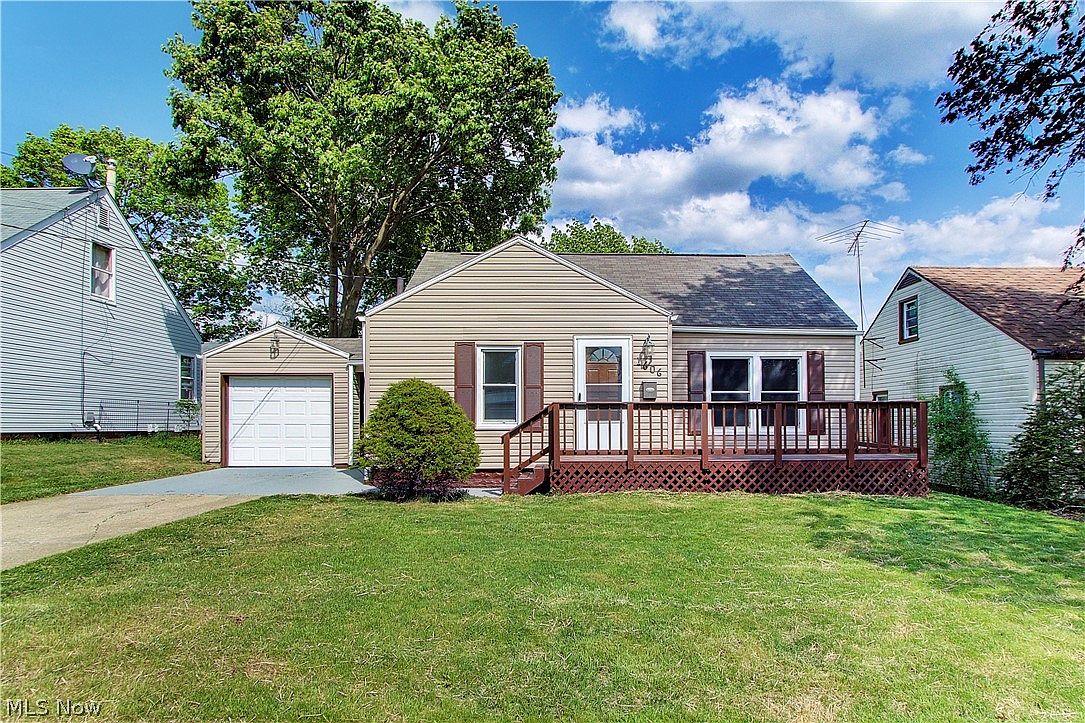 1606 Cherry Ave NE, Canton, OH 44714 | Zillow