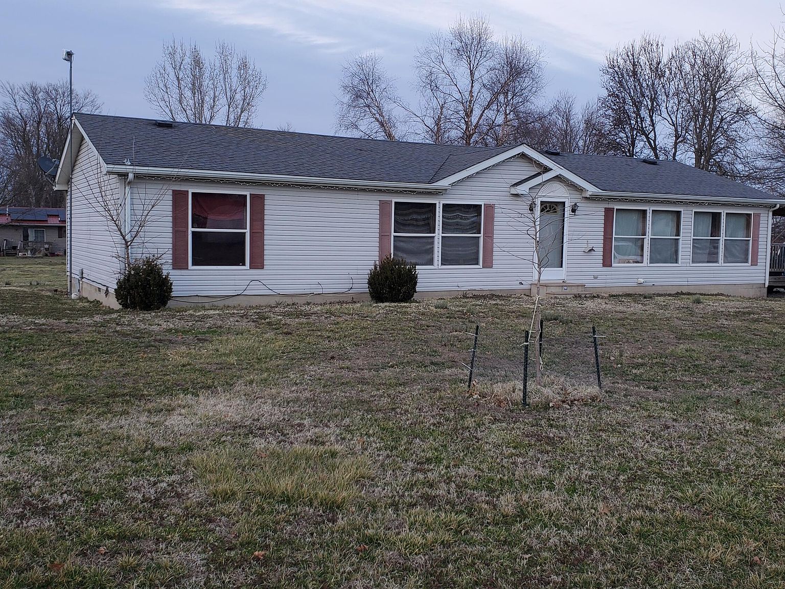 121 E 4th St, Freistatt, MO 65654 | Zillow