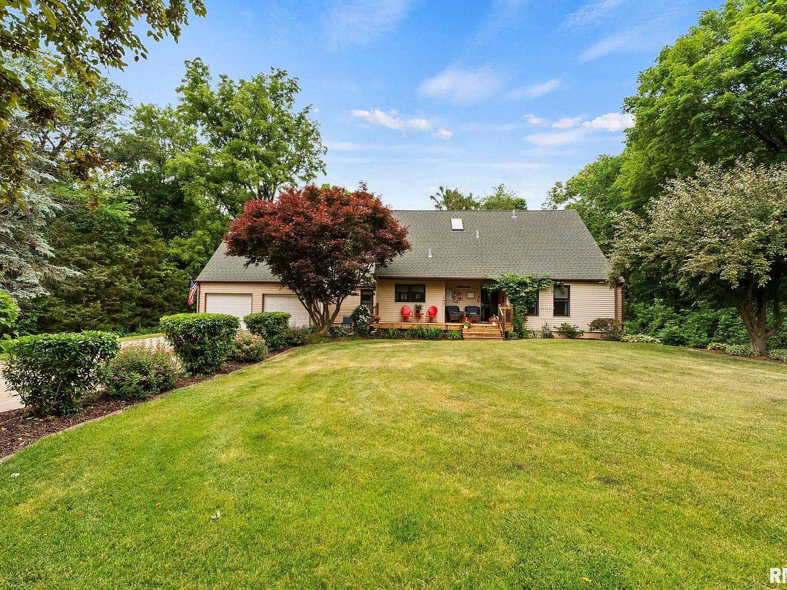 5127 180th St N, East Moline, IL 61244 | MLS #QC4243733 | Zillow