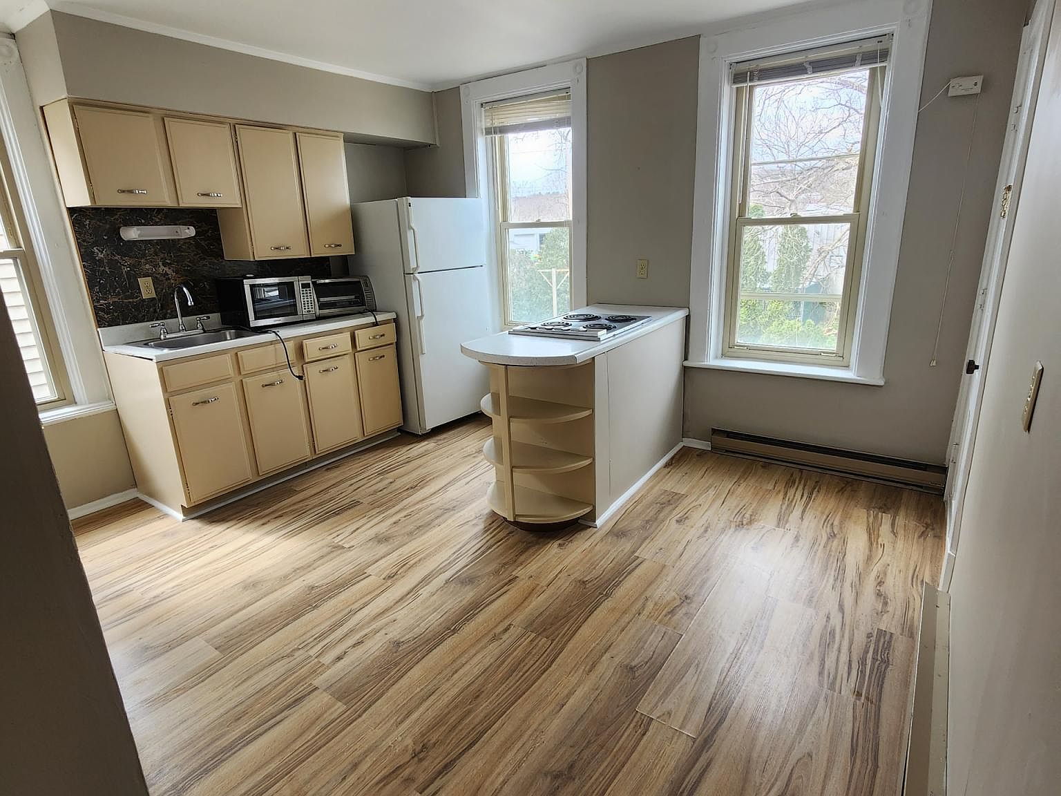 1863 9th Ave #2, Watervliet, NY 12189 | Zillow