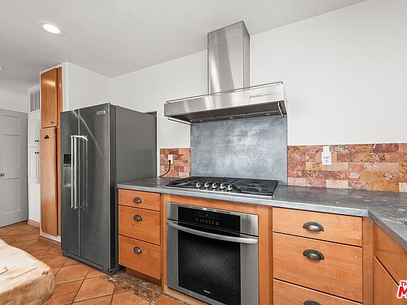 3029 Sequit Dr, Malibu, CA 90265 | MLS #25-485669 | Zillow