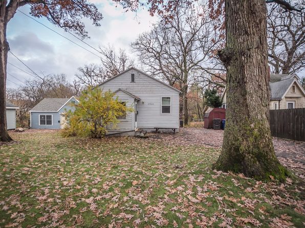 2 Bedroom Houses for Rent in Des Moines IA - 21 houses | Zillow