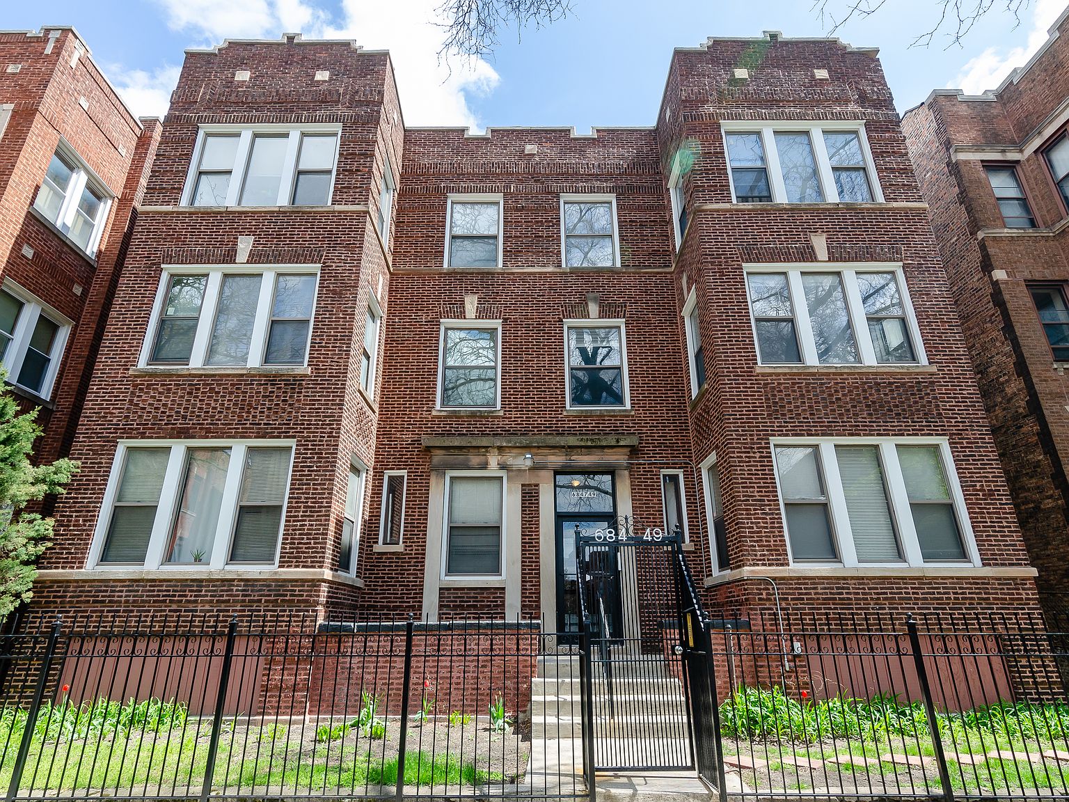 6849 S East End Ave APT 1, Chicago, IL 60649 | Zillow