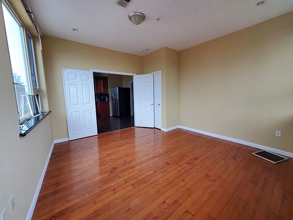 1100 Spring Garden St APT 4C, Philadelphia, PA 19123 | Zillow