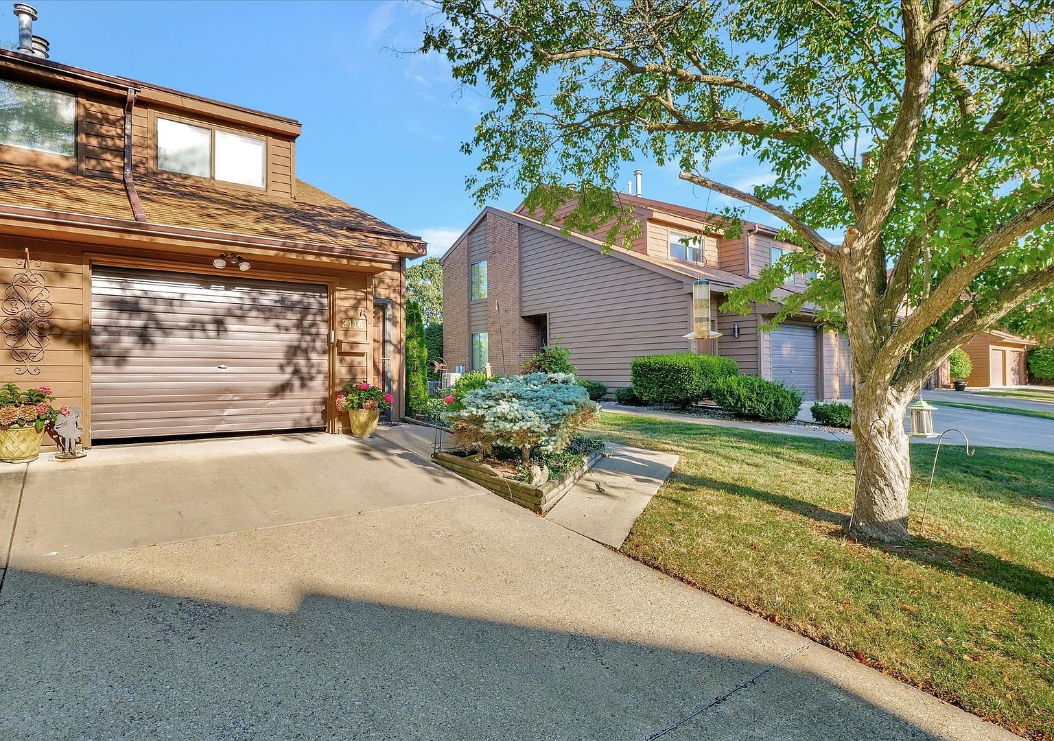 2116 Sunview Dr #2116, Champaign, IL 61821 | MLS #11874276 | Zillow