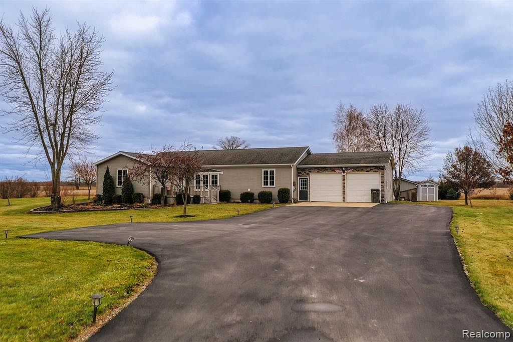 7446 N Lapeer Rd, Fostoria, MI 48435 | Zillow