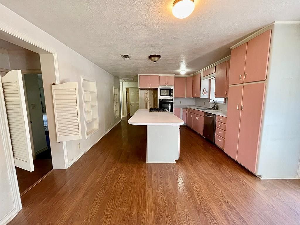 15485 Main St, Chester, TX 75936 | MLS #71836 | Zillow