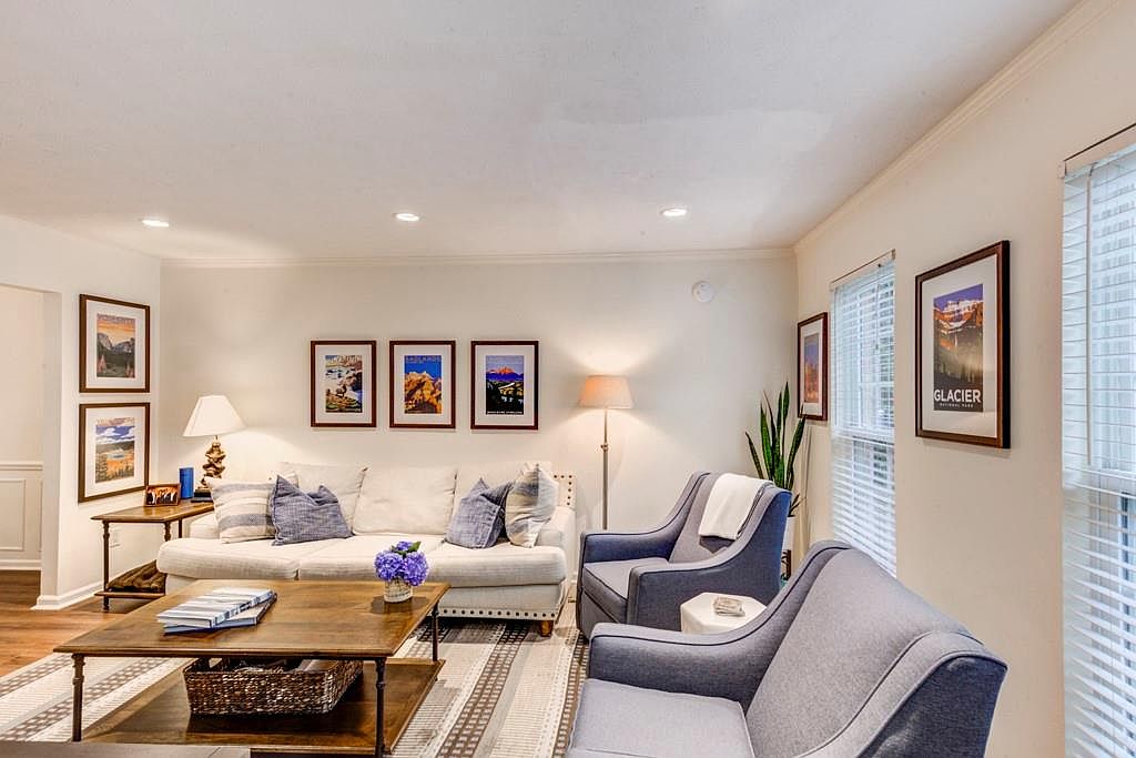 11 Bassett Hall Pl NW, Atlanta, GA 30318 | Zillow