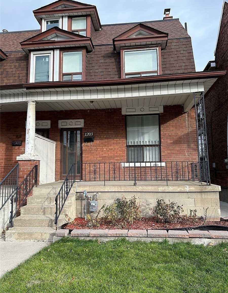 1203 Dufferin St, Toronto, ON M6H 4B7 | Zillow