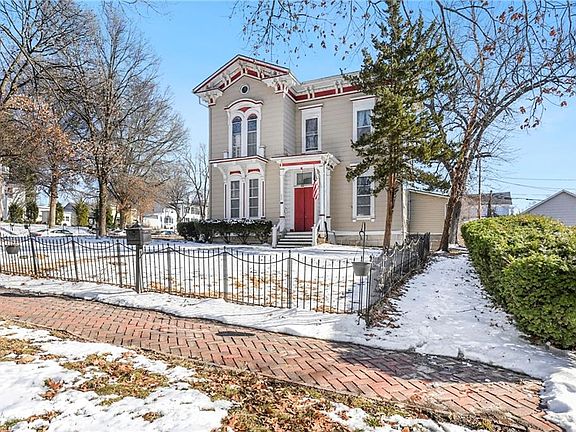 303 Arch St, Leavenworth, KS 66048 | MLS #2531436 | Zillow