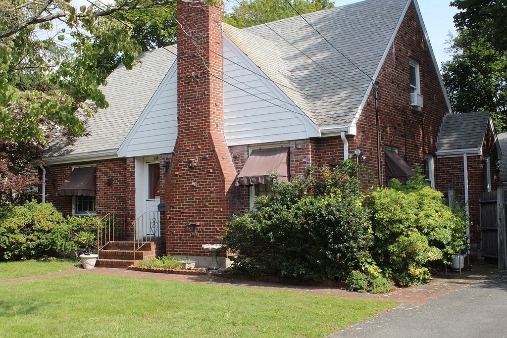 128 Webster St, Needham, MA 02494 | Zillow