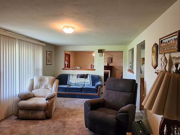 2041 W State Route 67, Portland, IN 47371 | Zillow