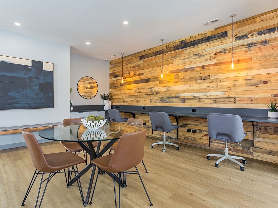 Orion Elk Grove - 991 Charlela Ln Elk Grove Village IL | Zillow