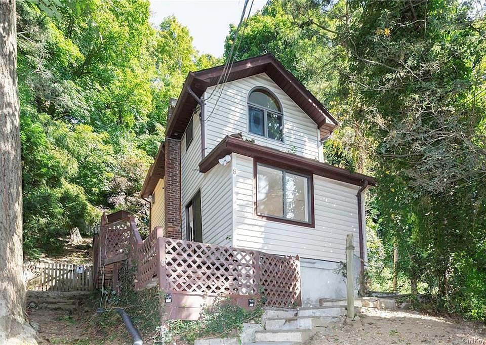 9 Cedar Street, Valhalla, NY 10595 | Zillow