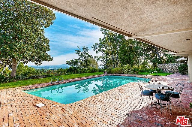1690 Alta Mura Rd, Pacific Palisades, CA 90272 | Zillow