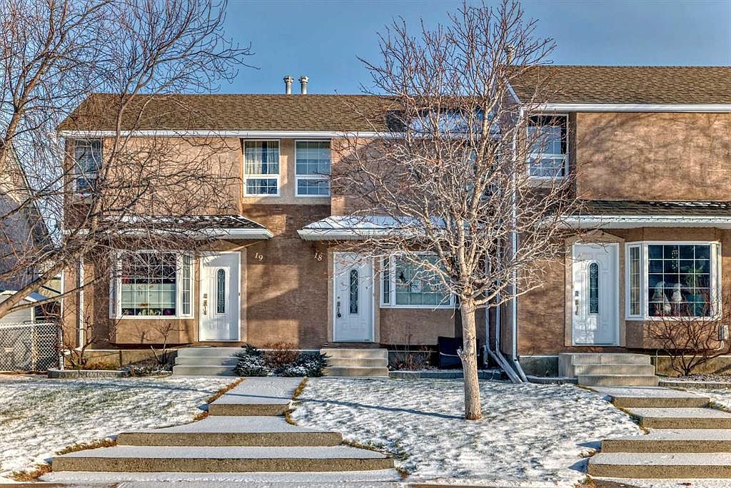 5260 7th St NW #18, Claresholm, AB T0L 0T0 | MLS #A2188629 | Zillow