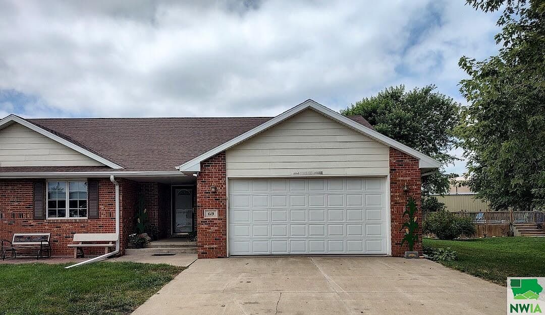 619 Brown St, Sloan, IA 51055 | MLS #823457 | Zillow