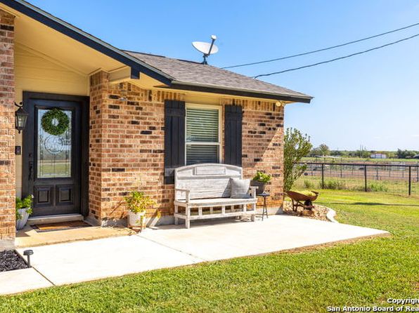 Jourdanton TX Real Estate - Jourdanton TX Homes For Sale | Zillow