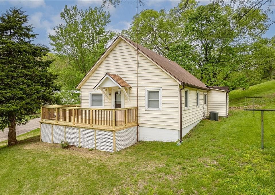 501 N 9th St, Rushville, MO 64484 | Zillow