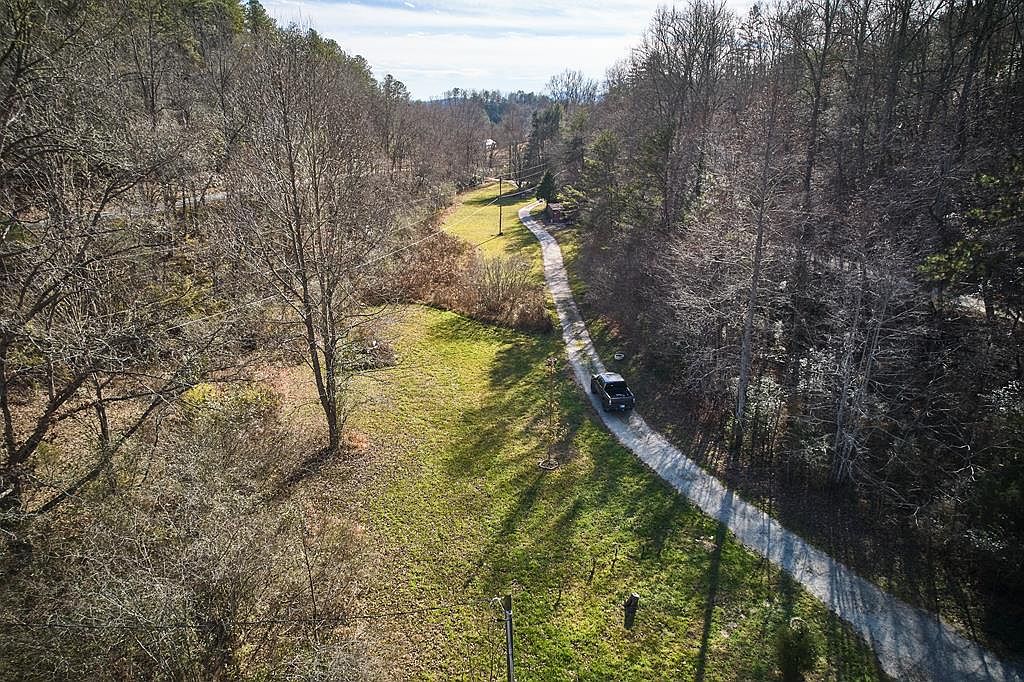 35 Cotton Rd, Franklin, NC 28734 | Zillow