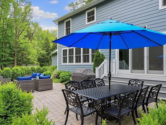 6 Balfour Ln, Scotch Plains, NJ 07076 | MLS #3965126 | Zillow