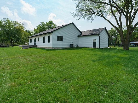 520 Willard St, Whiting, IA 51063 | MLS #822389 | Zillow