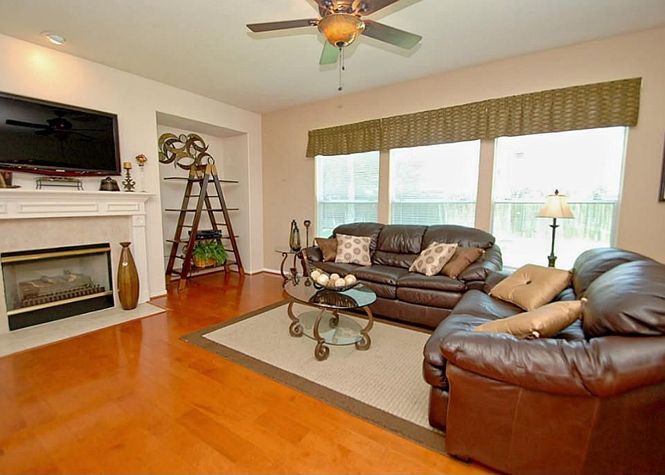 16318 Mellow Oaks Ln, Sugar Land, TX 77498 | Zillow