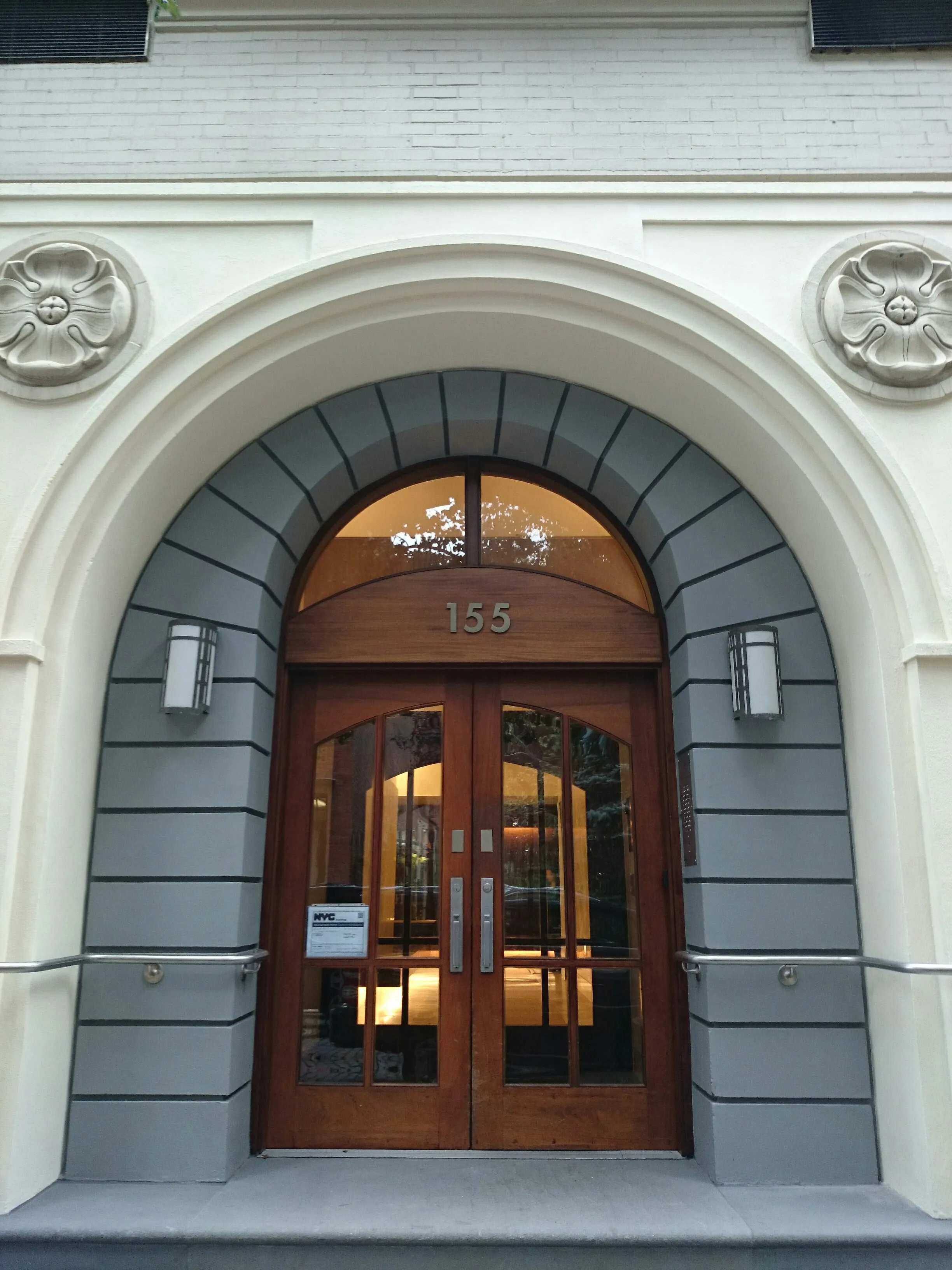 155 Perry Street in West Village : Sales, Rentals, Floorplans | StreetEasy
