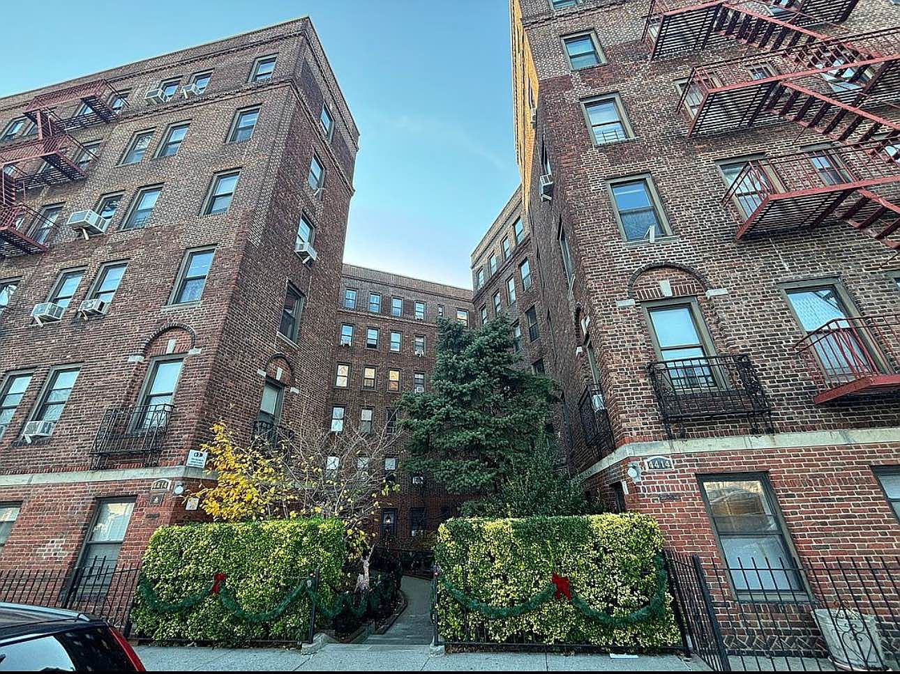 44-14 Newtown Rd #4H, Astoria, NY 11103 | Zillow